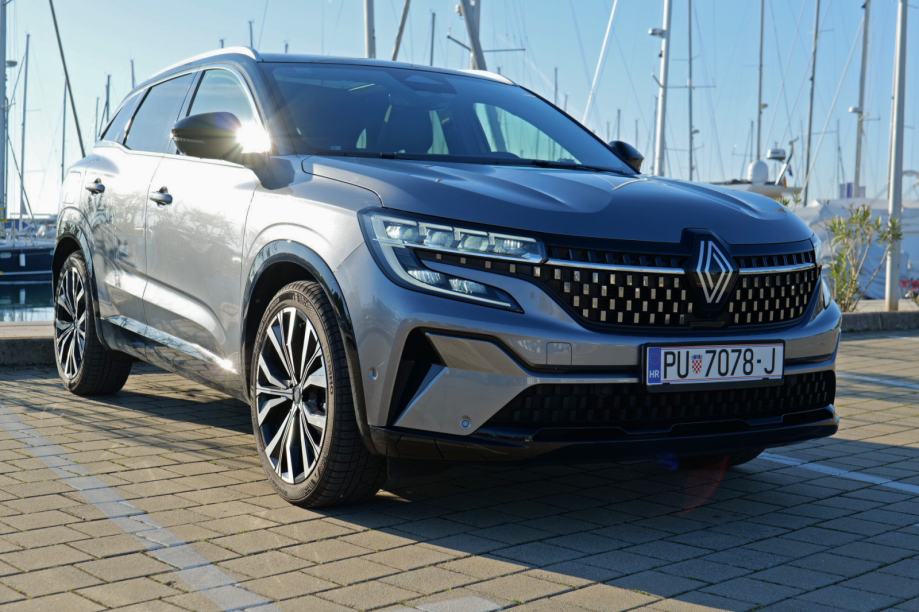 Renault Austral 200 - ICONIC - top oprema - samo 18.000km, 2024 god.