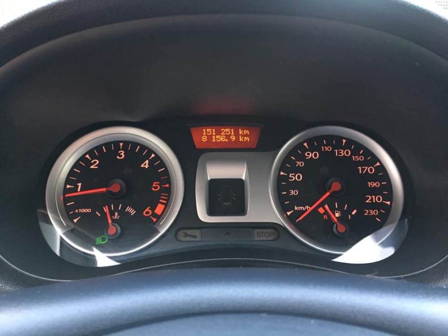 Renault Clio 1,5 dCi - EXPRESSION - ICE WATCH paket opreme!, 2012 god.