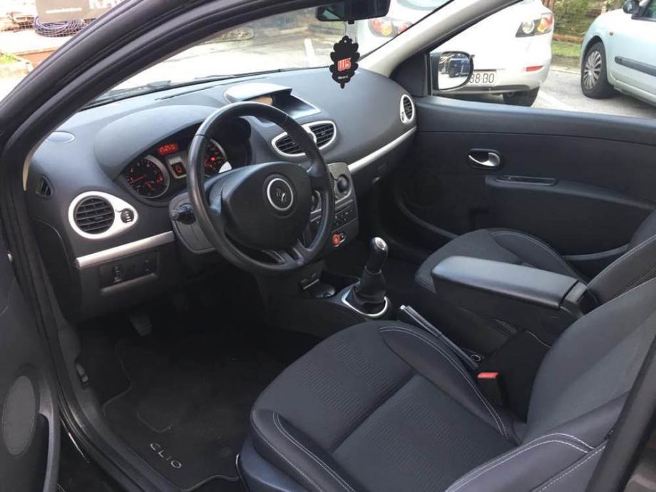 Renault Clio 1,5 dCi - EXPRESSION - ICE WATCH paket opreme!, 2012 god.