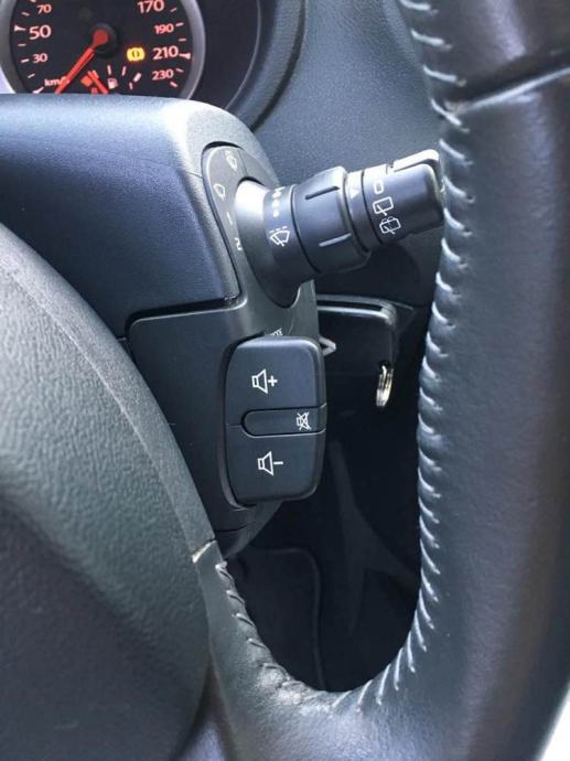 Renault Clio 1,5 dCi - EXPRESSION - ICE WATCH paket opreme!, 2012 god.