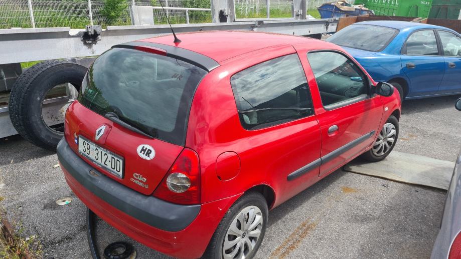 Renault Clio 1,5 dCi, kvar bosch pumpa i dizene, 2006 god.