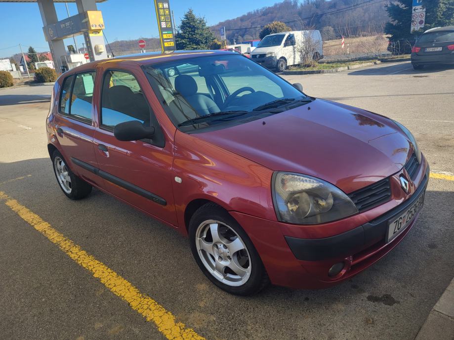 Renault Clio 1,5 dCi--orginal samo 134000km--reg 1 god., 2004 god.