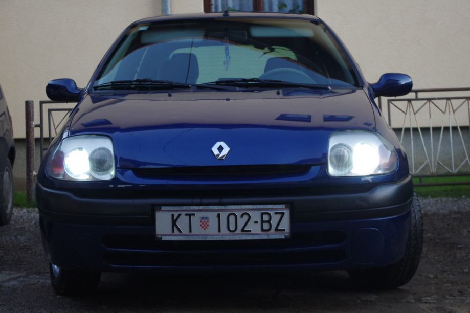 Renault Clio 1,9 dTi RXE-KLIMA-PRODAJEM ILI MJENJAM ZA SKUPLJE, 2000 god.
