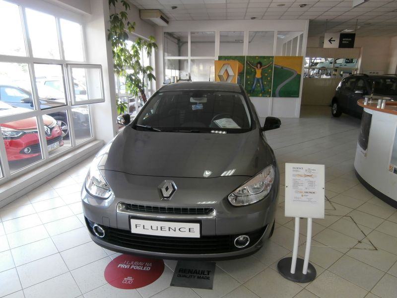 Renault Fluence Color Edition 1.6 16v TESTNO VOZILO REGISTRIRANO, 2012 god.