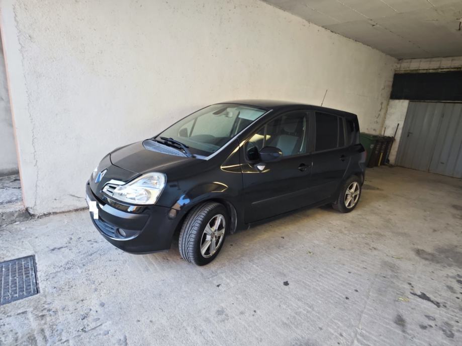Renault Clio monovolumen 1.5dci Diesel (Grand Modus), 2008 god.