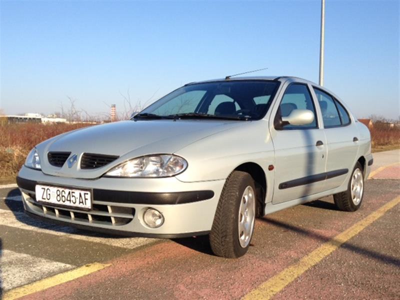 Renault Megane Classic 1.6 16V, 2002 god.