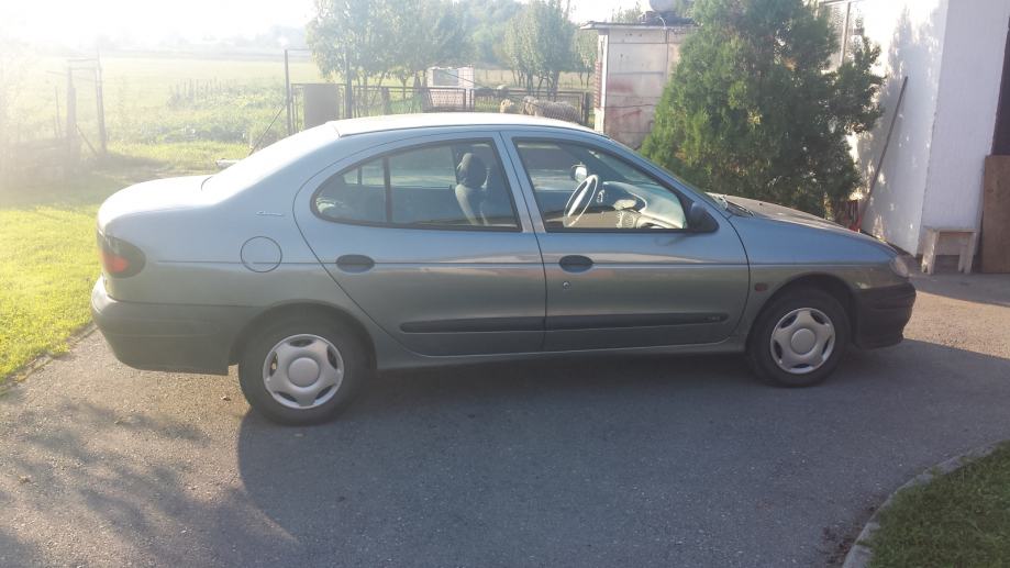 Renault Megane Classic Classic 1,4 e, 1998 god.