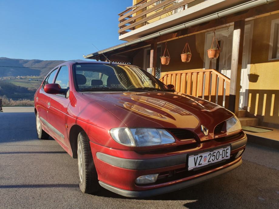 Renault Megane Classic RT 1,6 e (107 tis. km), 1997 god.