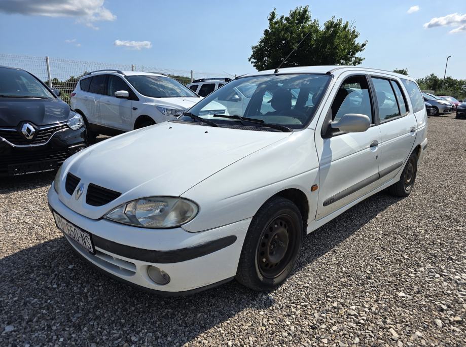 Renault Megane SW 1,4 16V Reg. 12.2025. Servisiran , REZERVIRAN ️, 2001 ...