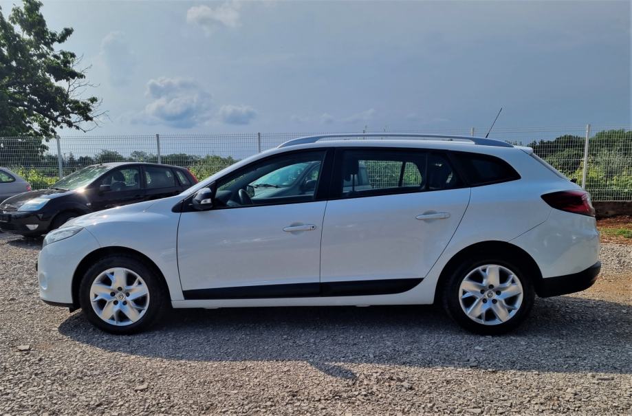 Renault Megane SW 1,5 dCi AUTOMATIK od 1. Vl., Servisna, REZERVIRAN ...