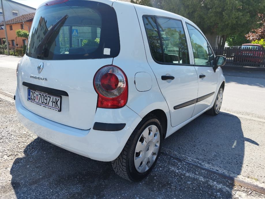 Renault Modus 1,5 dCi // KLIMA // REG DO 10-2023 // 5 VRATA //, 2007 god.