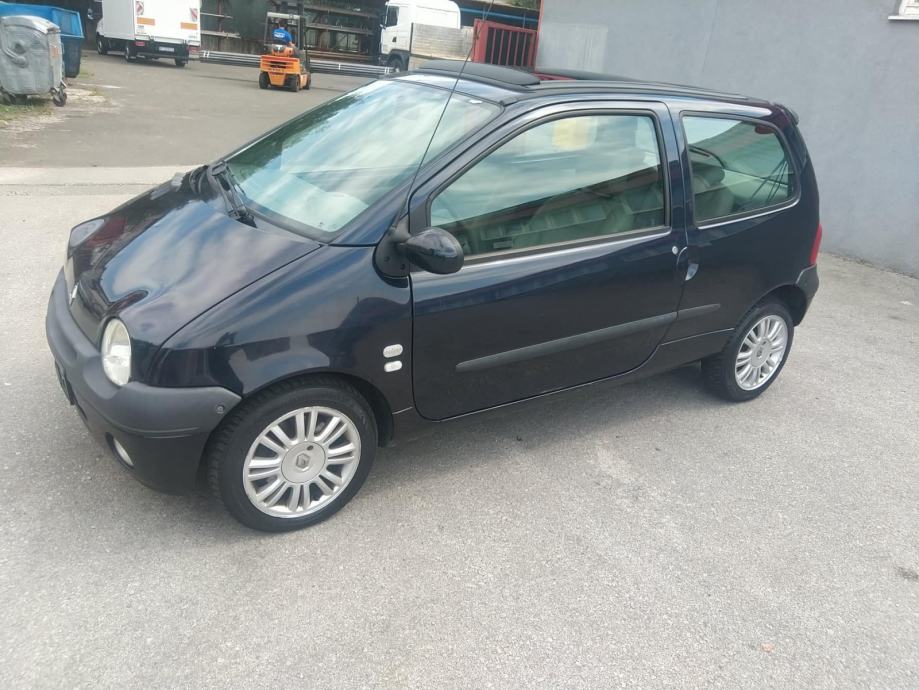 Renault Twingo 1,2 16V Initiale FULL oprema automatik koža, 2004 god.