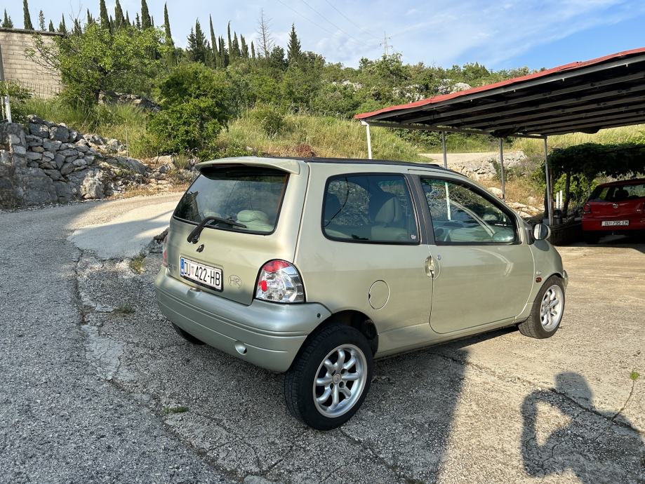Renault Twingo 1,2 16V Initiale Paris, 2001 god.