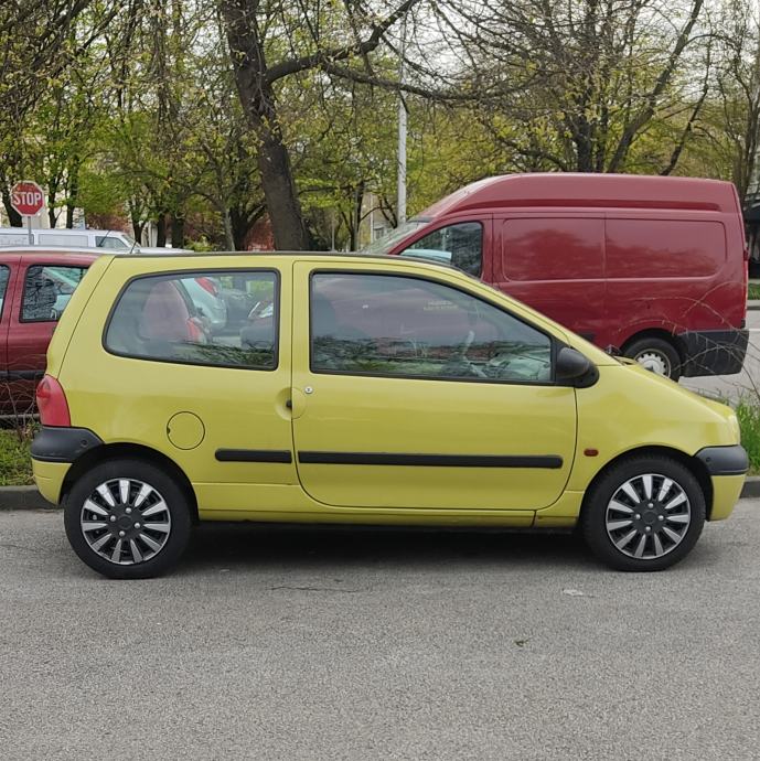 Renault Twingo 1,2, 2002 god.