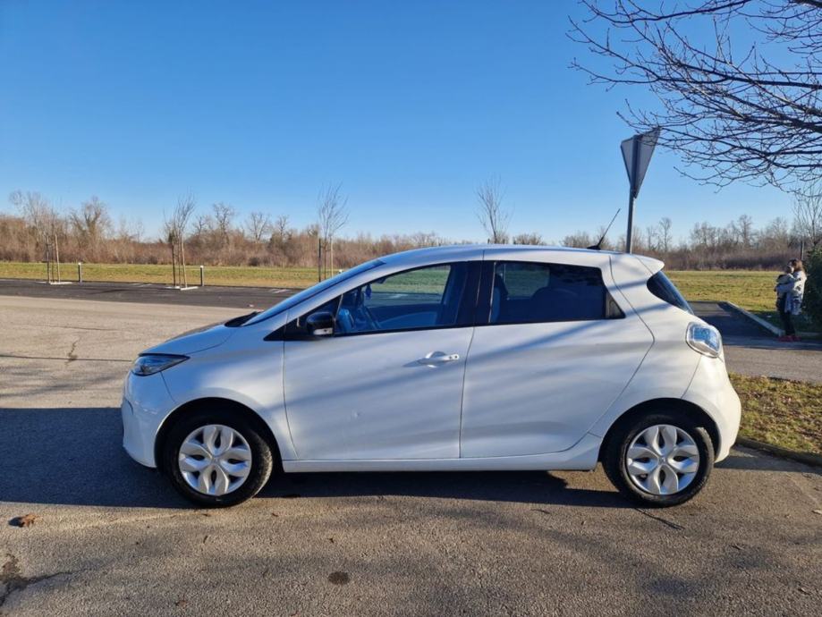 Renault ZOE || LED || wireless Android Auto || reg. 01.2026., 2015 god.