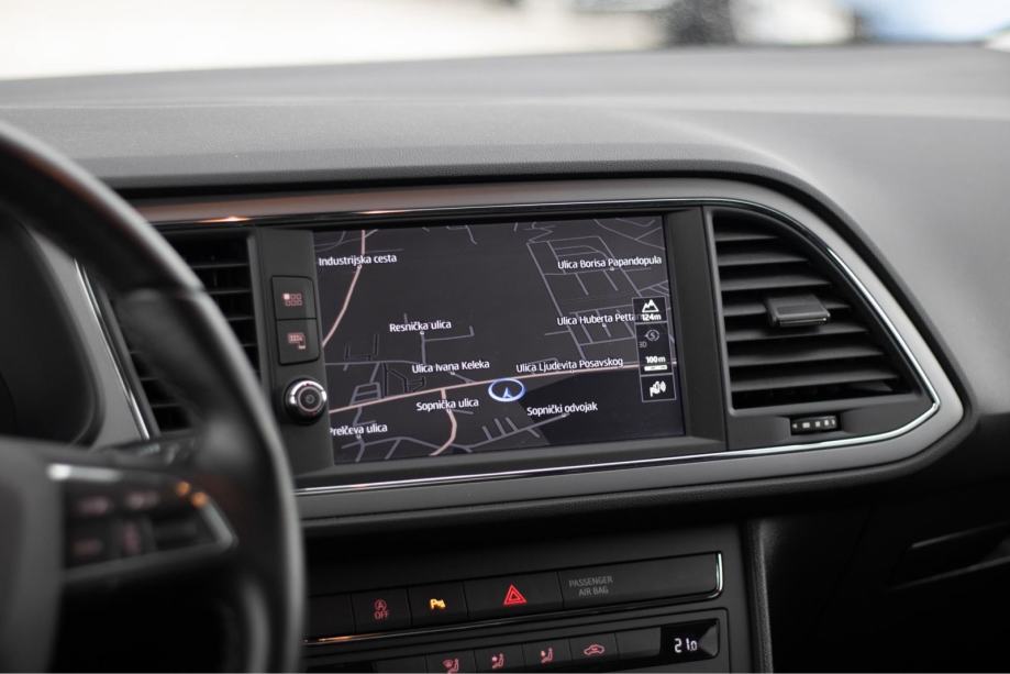 Seat Leon 1,6 TDI matrix | LED | navigacija, 2019 god.