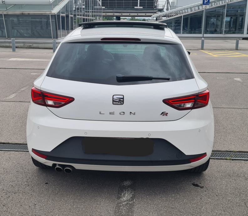 Seat Leon 2,0 TDI FR ,PANORAMA , NAVI , LED , MATRIX , SERVISNA , 18 ...