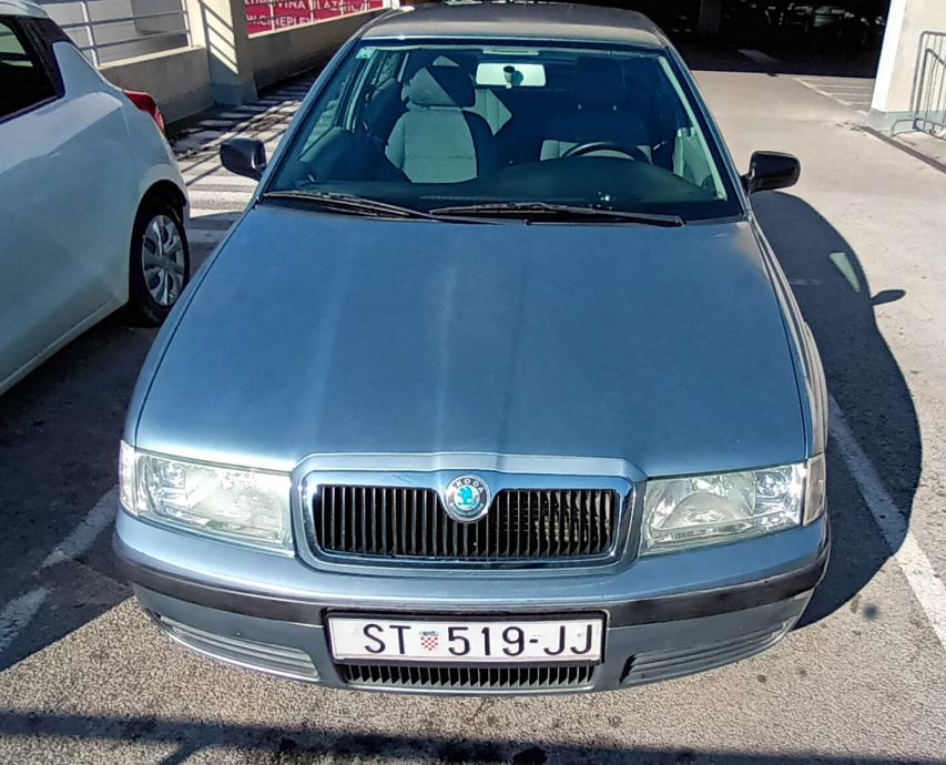 Škoda Octavia 1,6 Classic, 2001 god.
