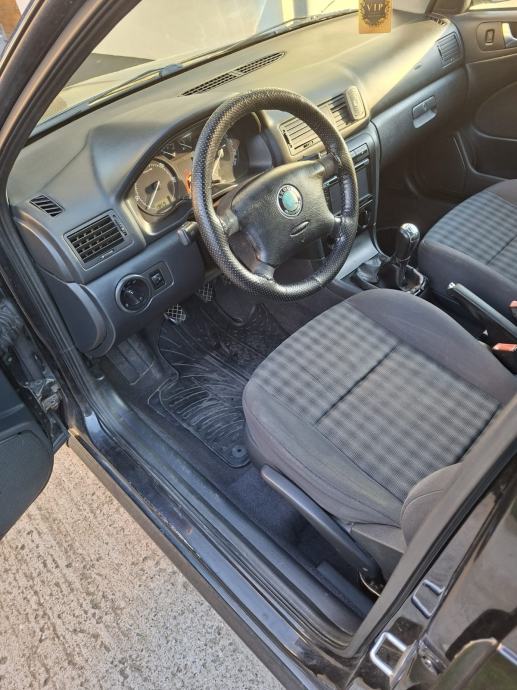 - Škoda Octavia -, 2004 god.