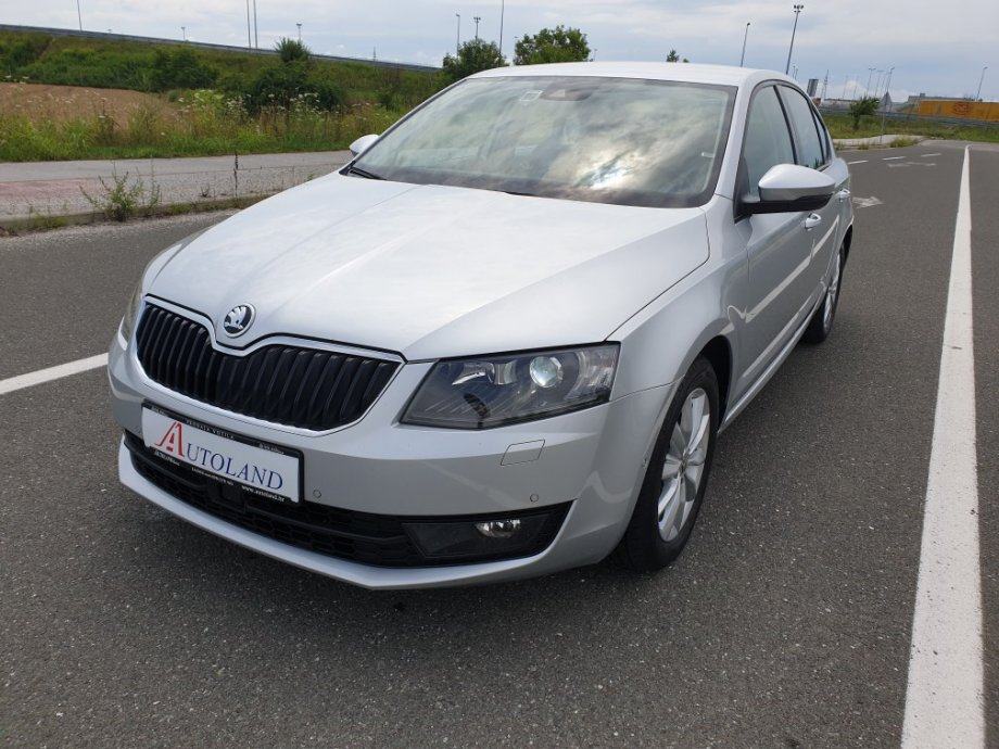 Škoda Octavia 2,0 TDI DSG,F1,2016 god,Xenon,Navigacija,Reg do 5/2020 ...