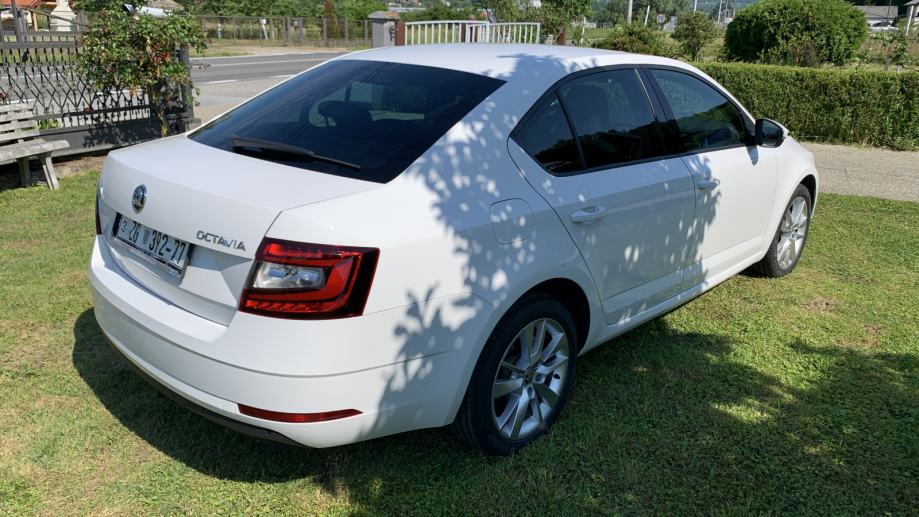Škoda Octavia 2,0 TDI Style, Full, redesign, kao nova TOP! REZERVIRANO ...