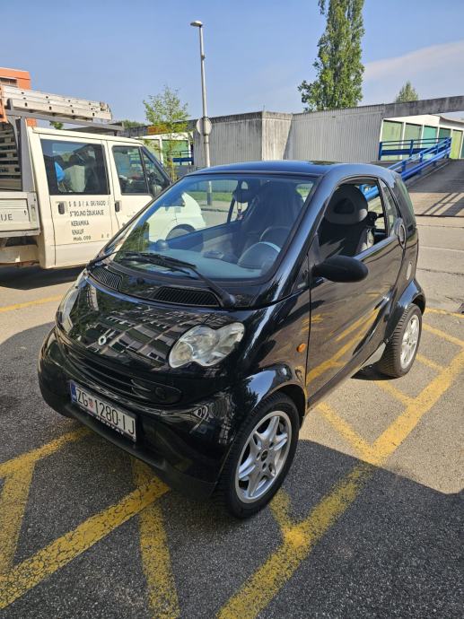 Smart 2005 godina 146000km, 2005 god.