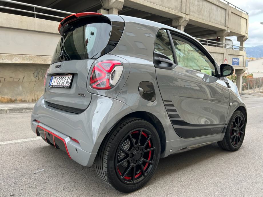 Smart BRABUS EDITION ONE (CARBON PAKET)+NAJOPREMLJENIJI U HR (leasing ...
