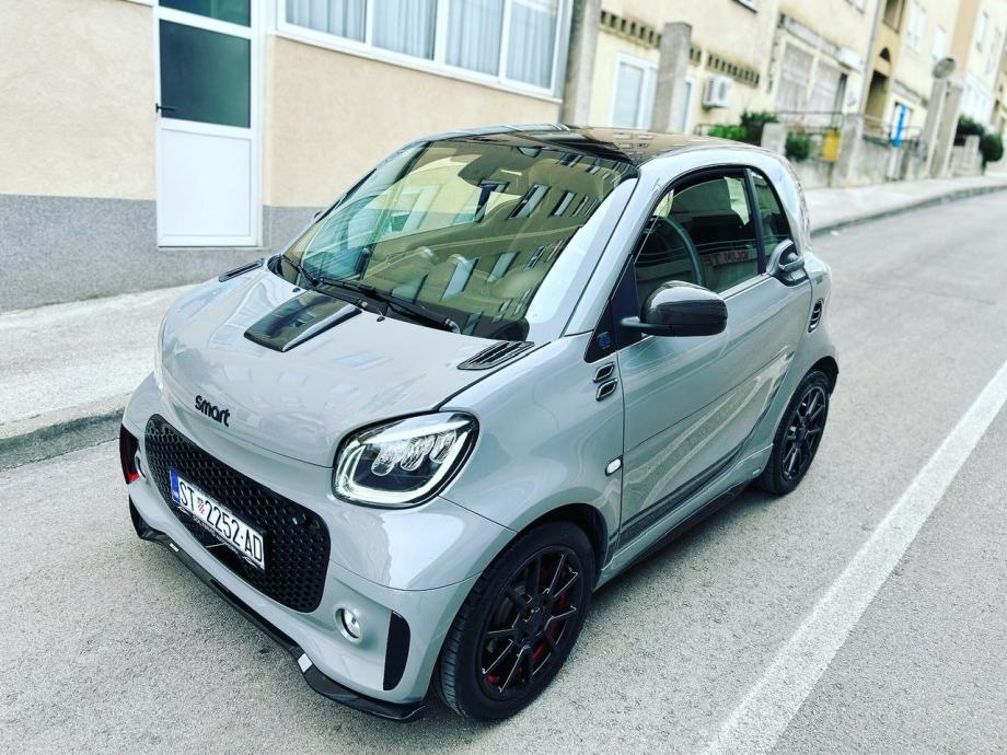 Smart BRABUS EDITION ONE (CARBON PAKET)+NAJOPREMLJENIJI U HR (leasing ...