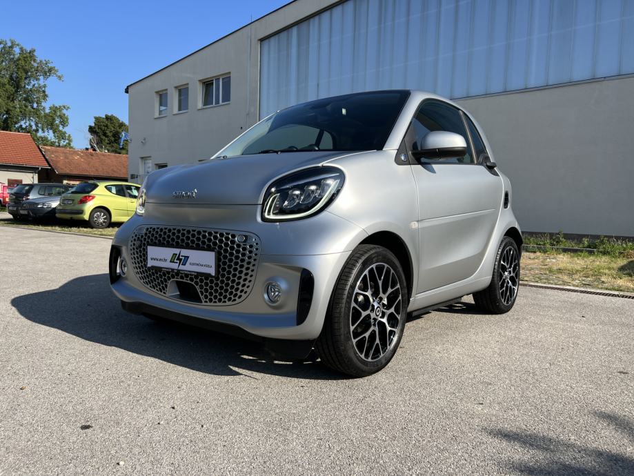 ⚡️Smart EQ fortwo Exclusive Prime 12/22 pano koža garancija 22kW ⚡️ ...