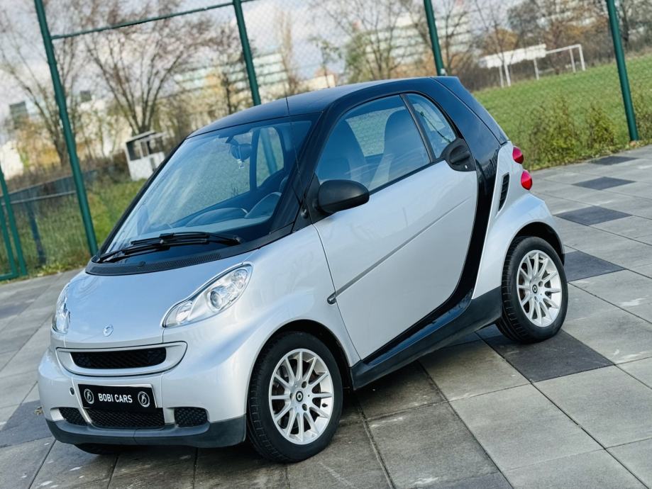 SMART FOR TWO 1.0MHD*AUTOMATIC*45W/62KS*REG 9/24* KLIMA* ALU 15, 2008 god.