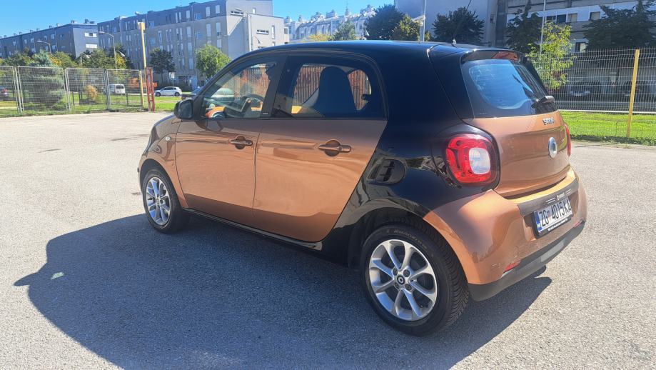 Smart forfour 1.0 PASSION KLIMA,TEMPOMAT,REG 08 2026, 2015 god.