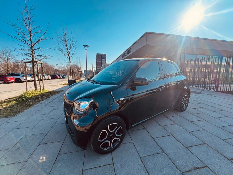 SMART FORFOUR •• 1.0, 2016 god.