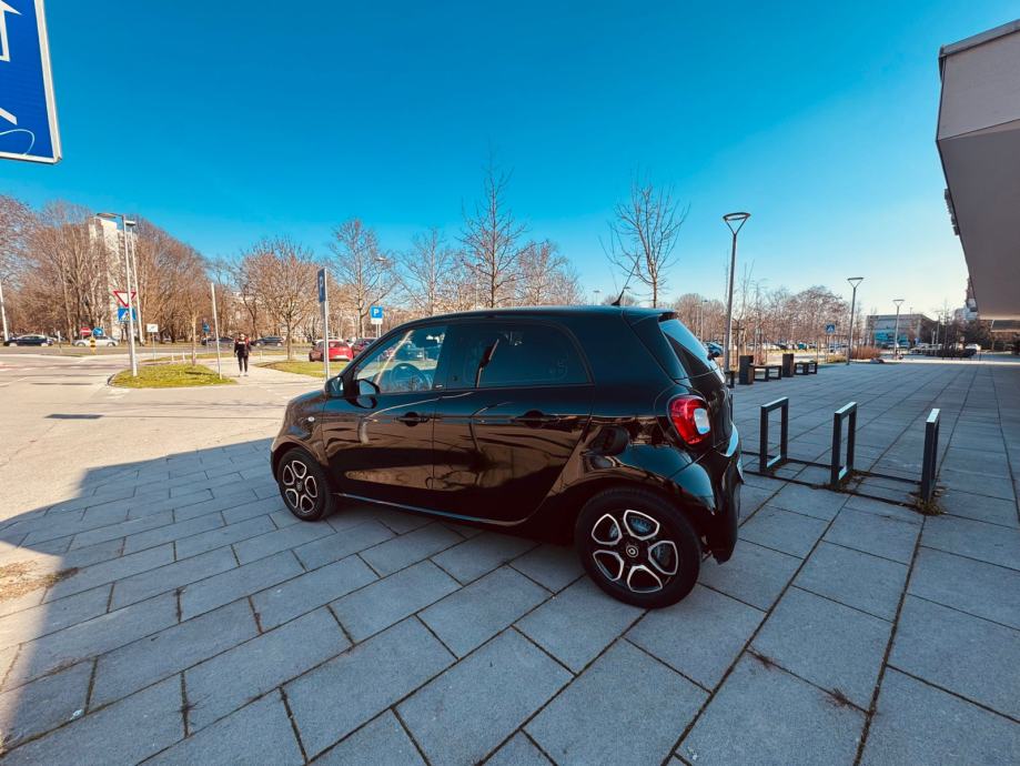 SMART FORFOUR •• 1.0, 2016 god.