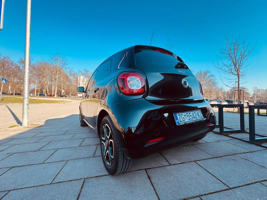 SMART FORFOUR •• 1.0, 2016 god.