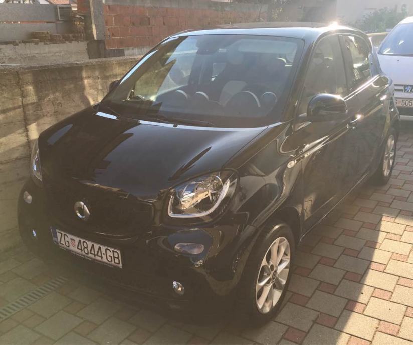 SMART FORFOUR AUTOMATIC,NAVI,LED,PDC NOVE GUME, 2015 god.