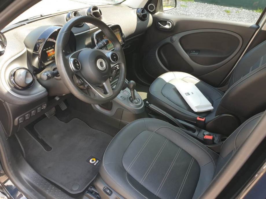 Smart forfour 453 prime NAV Automatik, 2015 god.