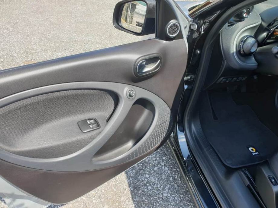 Smart forfour 453 prime NAV Automatik, 2015 god.