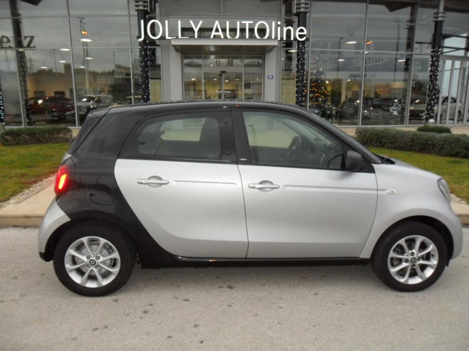Smart forfour automatik Passion, 2017 god.
