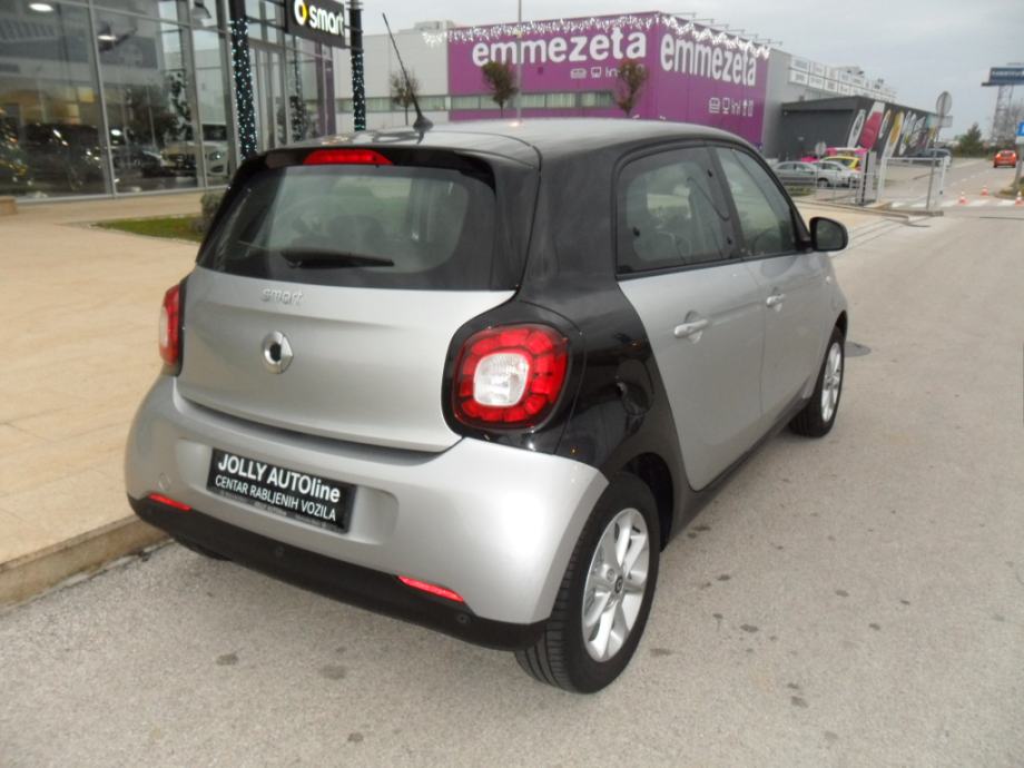 Smart forfour automatik Passion, 2017 god.