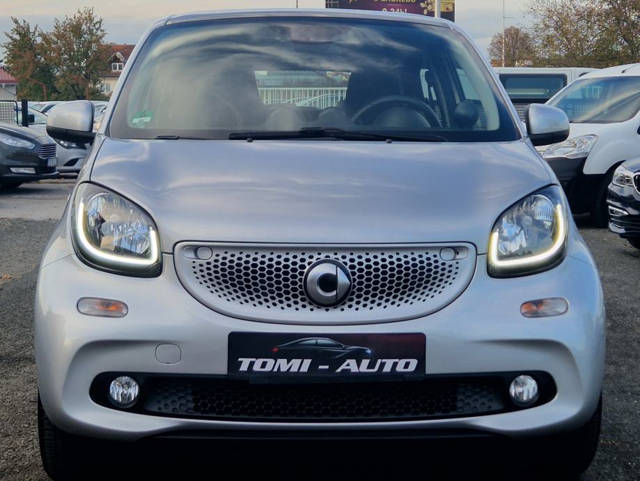 Smart forfour TURBO 90KS automatik,LED,PDC,KAMERA,PANO,NAVI,DIG.KLIMA ...