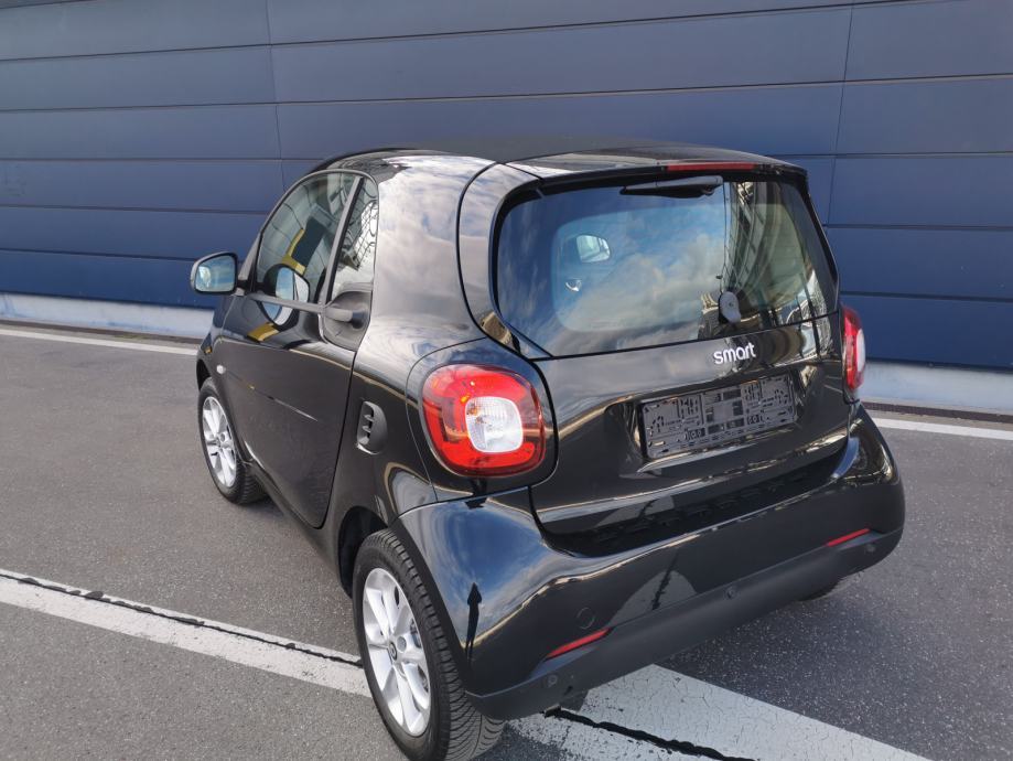 Smart fortwo 0.9 Turbo Passion, 90KS, Navigacija, puno opreme, kao nov ...