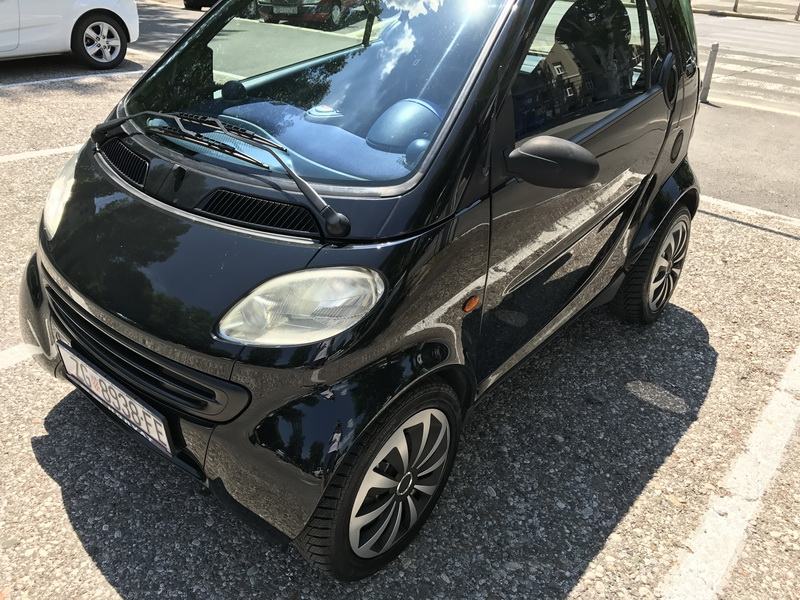 Smart Fortwo 2000.g, automatik/poluautomatik - odličan, 2000 god.