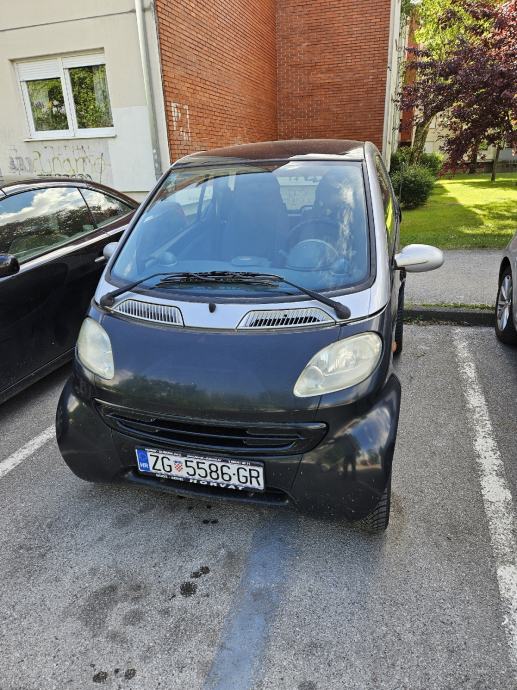 Smart fortwo 450, 2002 god.