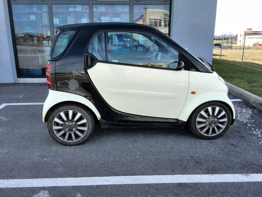 Smart fortwo 700ccm turbo + LPG moze ZAMJENA, 2003 god.
