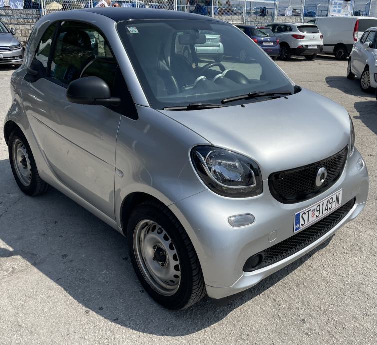 SMART FORTWO AUTOMATIK, 2015 god.