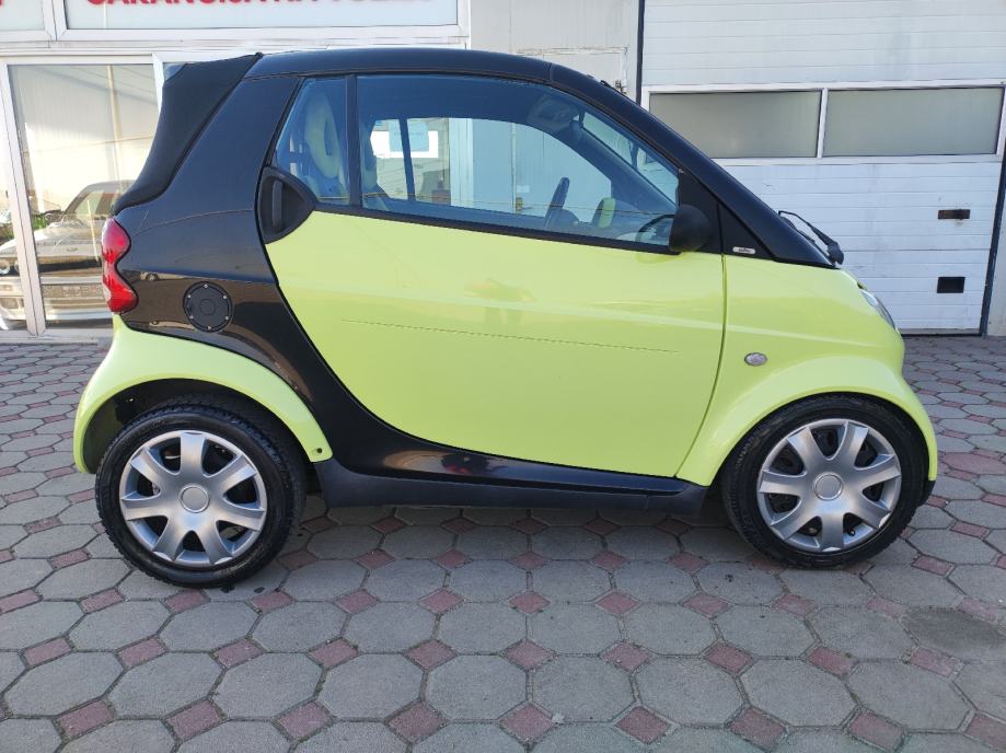 Smart fortwo cabrio 0,6 benzin 2001.,reg.GODINU DANA, KLIMA, SERVO ...