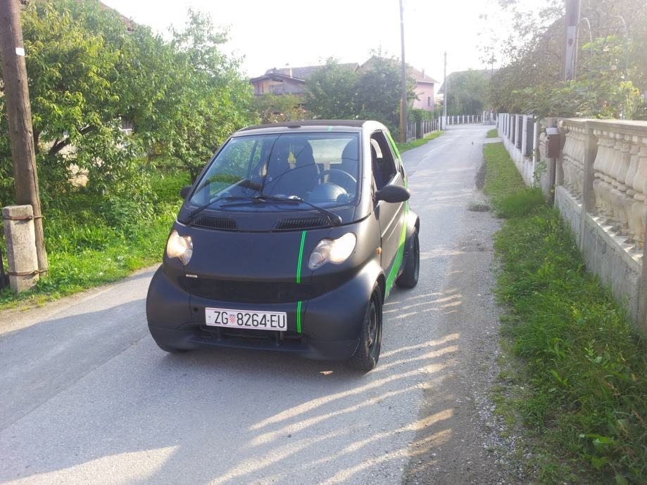 Smart fortwo cabrio 450 automatik, 2001 god.