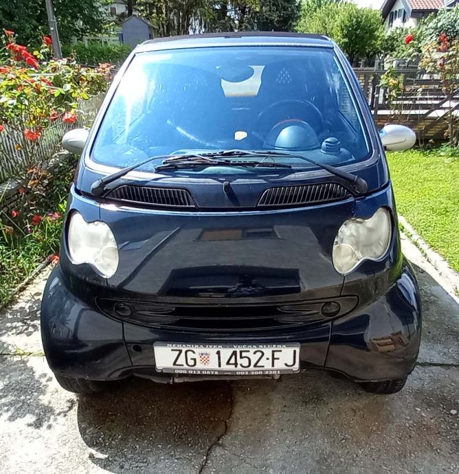 Smart fortwo cabrio 700 ccm automatik, 2003 god.
