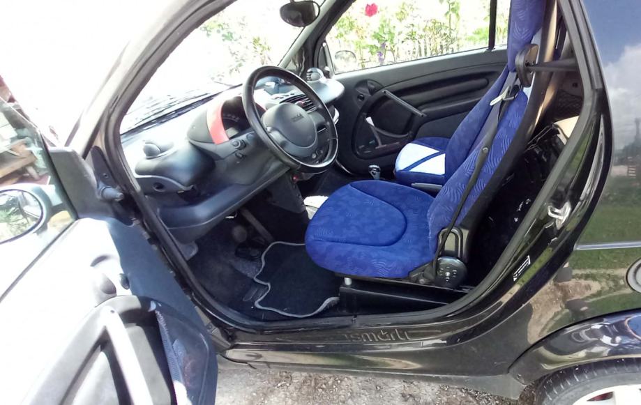 Smart fortwo cabrio 700 ccm automatik, 2003 god.