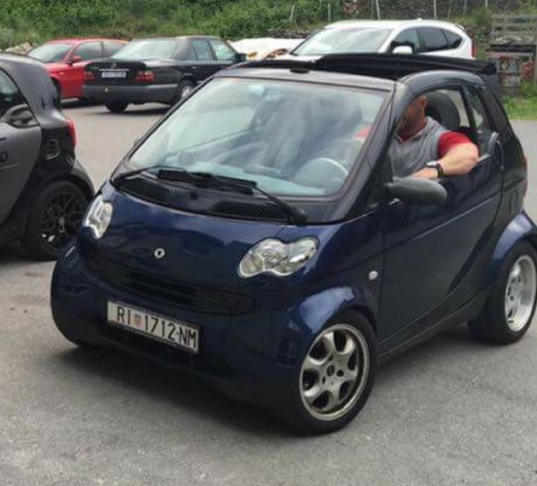 Smart fortwo cabrio 700cc, 2007 god.